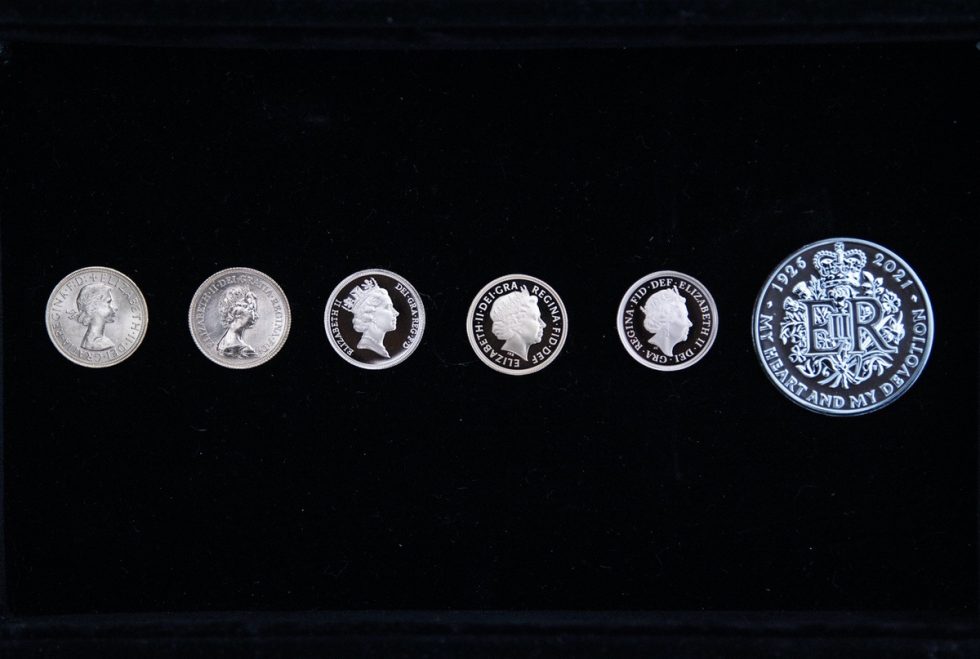 The Royal Mint lights up The Tower of London to celebrate The Queen’s ...